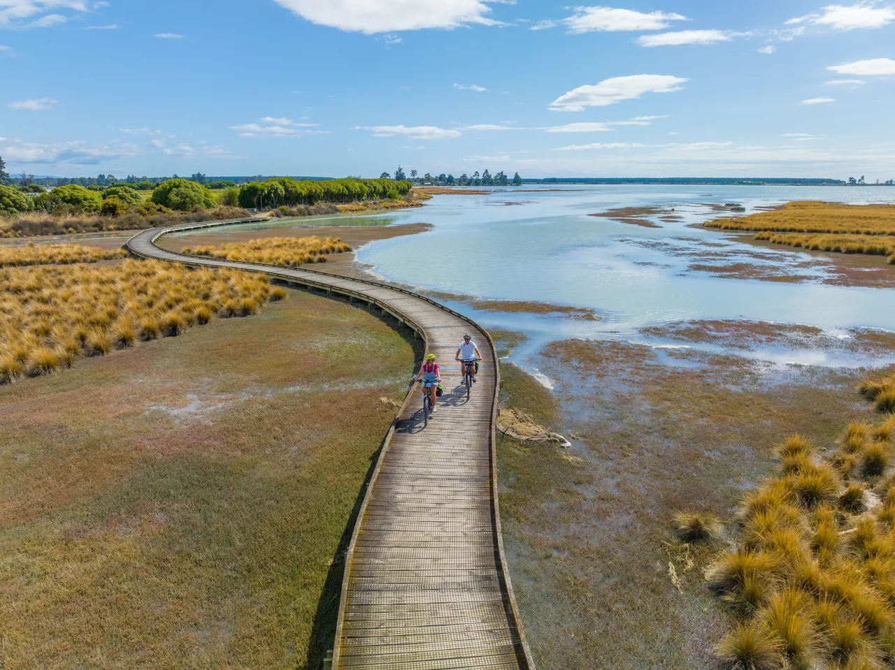Cycling Waimea Inlet on Tasman's Great Taste Trail
