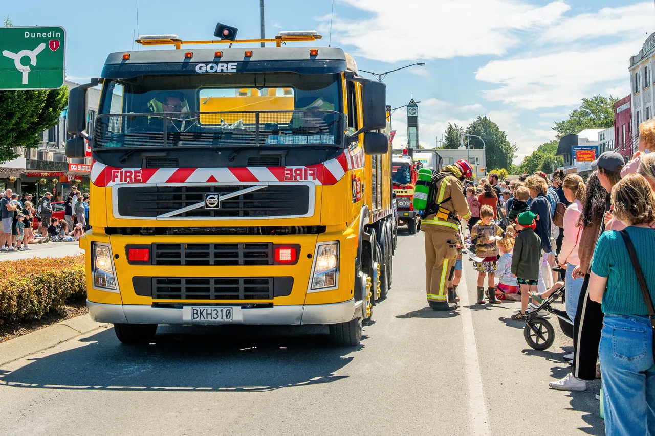 Great South Visual Library - Gore Santa Parade 2024