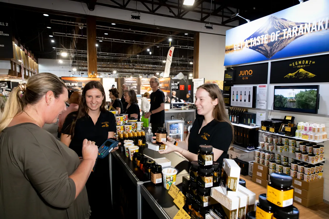 Taranaki Content Library - Taste of Taranaki food stall at Auckland ...