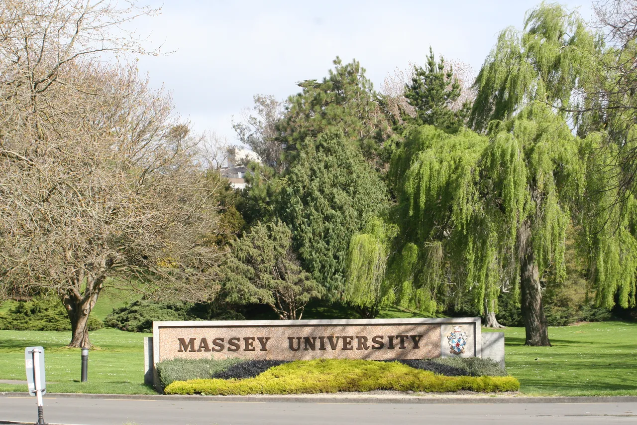 Massey sign on Turitea campus