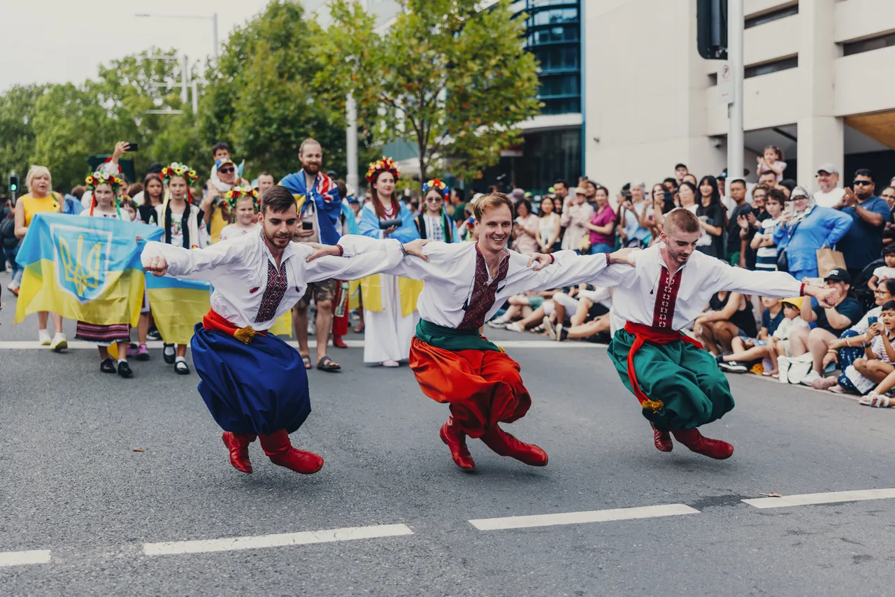 Smartraveller Parade at National Multicultural Festival (19)
